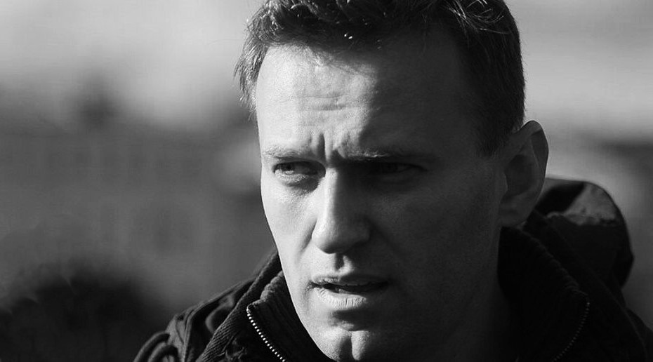 Kraugeriškos ir baikščios chuntos arbatėlė Navalnui - AIDAI