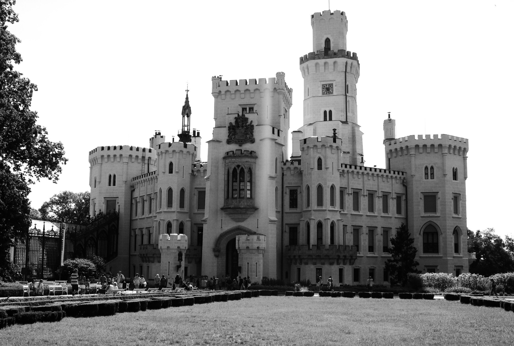 Baltosios damos prakeiksmas ir paslėpto lobio paslaptis - AIDAI